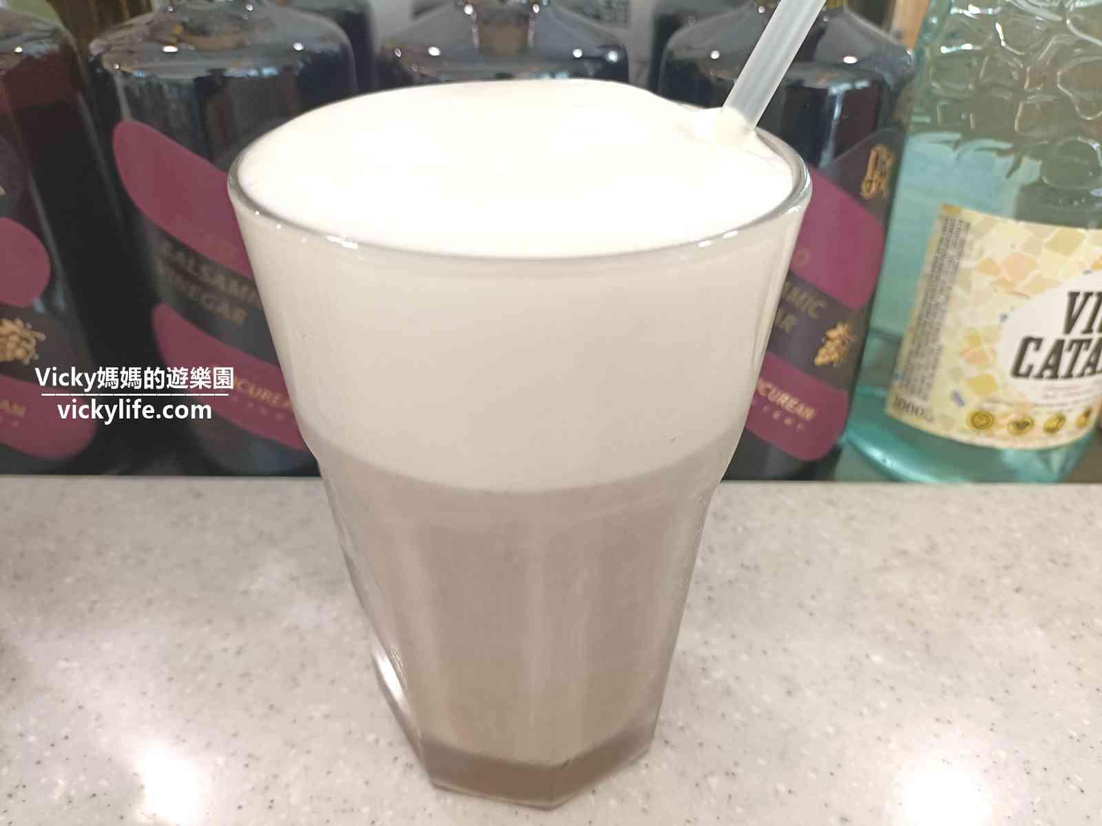 台南東區早午餐︱Yum Yum Café：崇誨巿場旁，輕奢歐風餐廳，現點現做超美味(菜單) @Vicky 媽媽的遊樂園