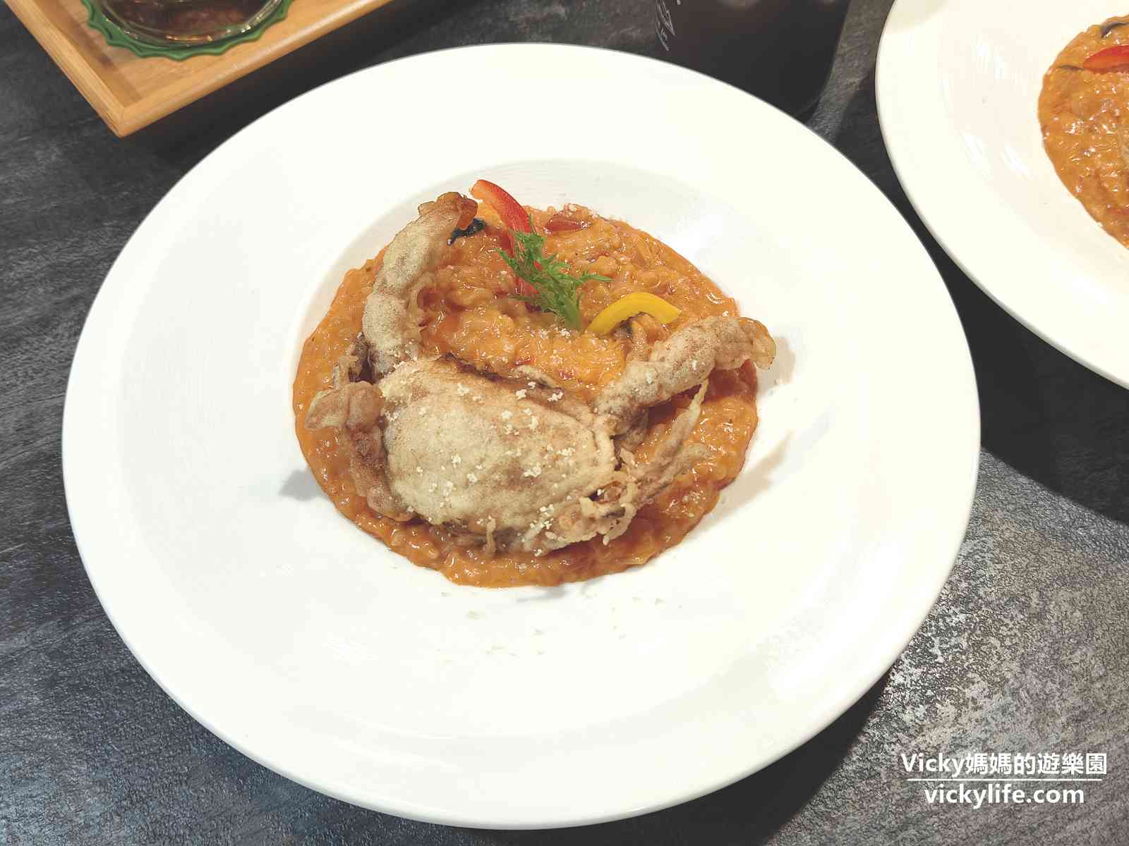 台南 漫漫弄(菜單)：隱身南區的森林系老宅餐廳，供應早午餐、漢堡、義大利麵、鬆餅和咖啡等，還可擼貓 @Vicky 媽媽的遊樂園